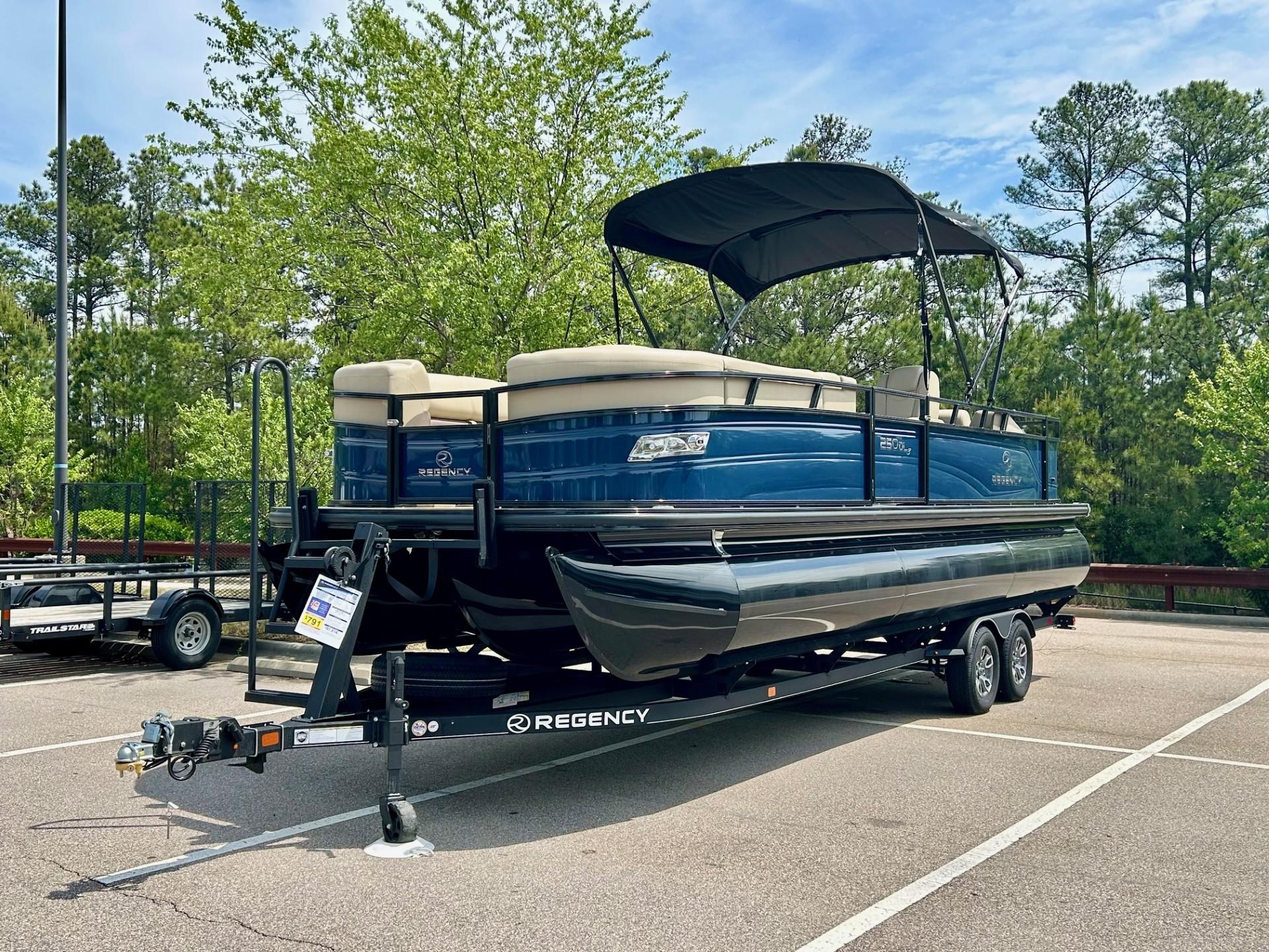 2025 REGENCY 250 DL3 | Cabela's